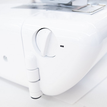 Jaguar 935D Overlocker Serger, Includes Large Accessories Bundle ...